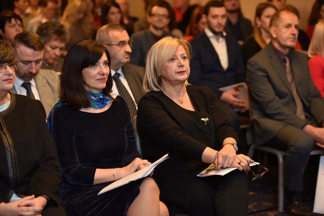 Predstavljeni rezultati istraživanja o zapošljivosti diplomiranih ... Predstavljeni rezultati istraživanja o zapošljivosti diplomiranih ...